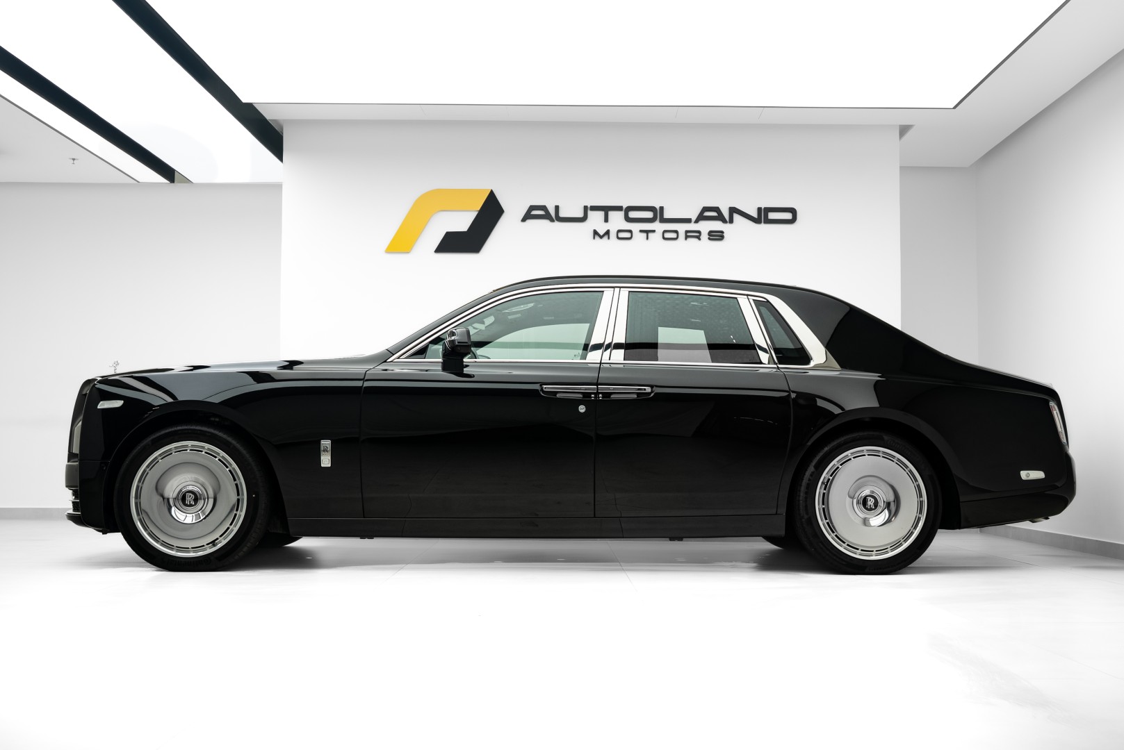 Buy a new car in Dubai | Best used car dealers in Dubai | auto land motors