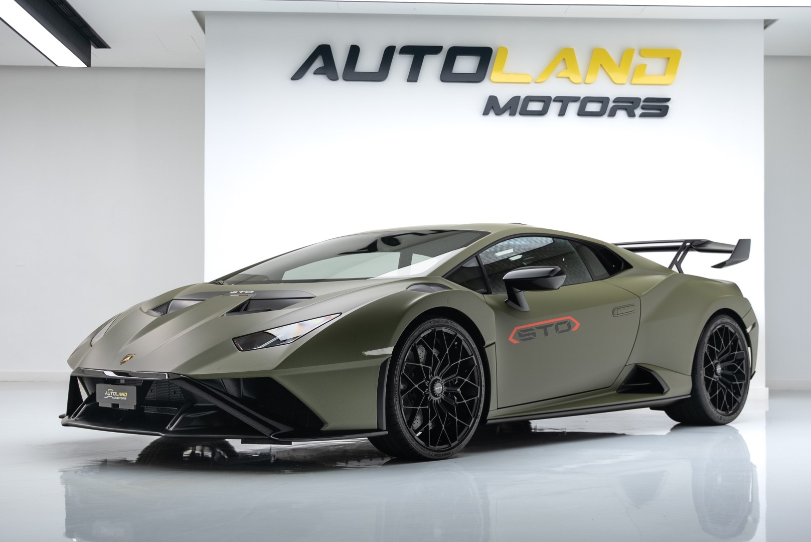 Buy a new car in Dubai | Best used car dealers in Dubai | auto land motors